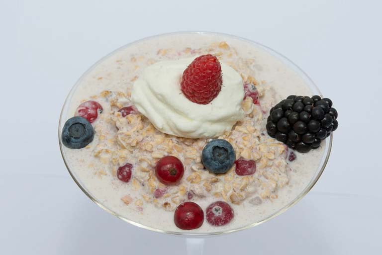 🥣 Bircher Muesli Recipe - Foodrinky