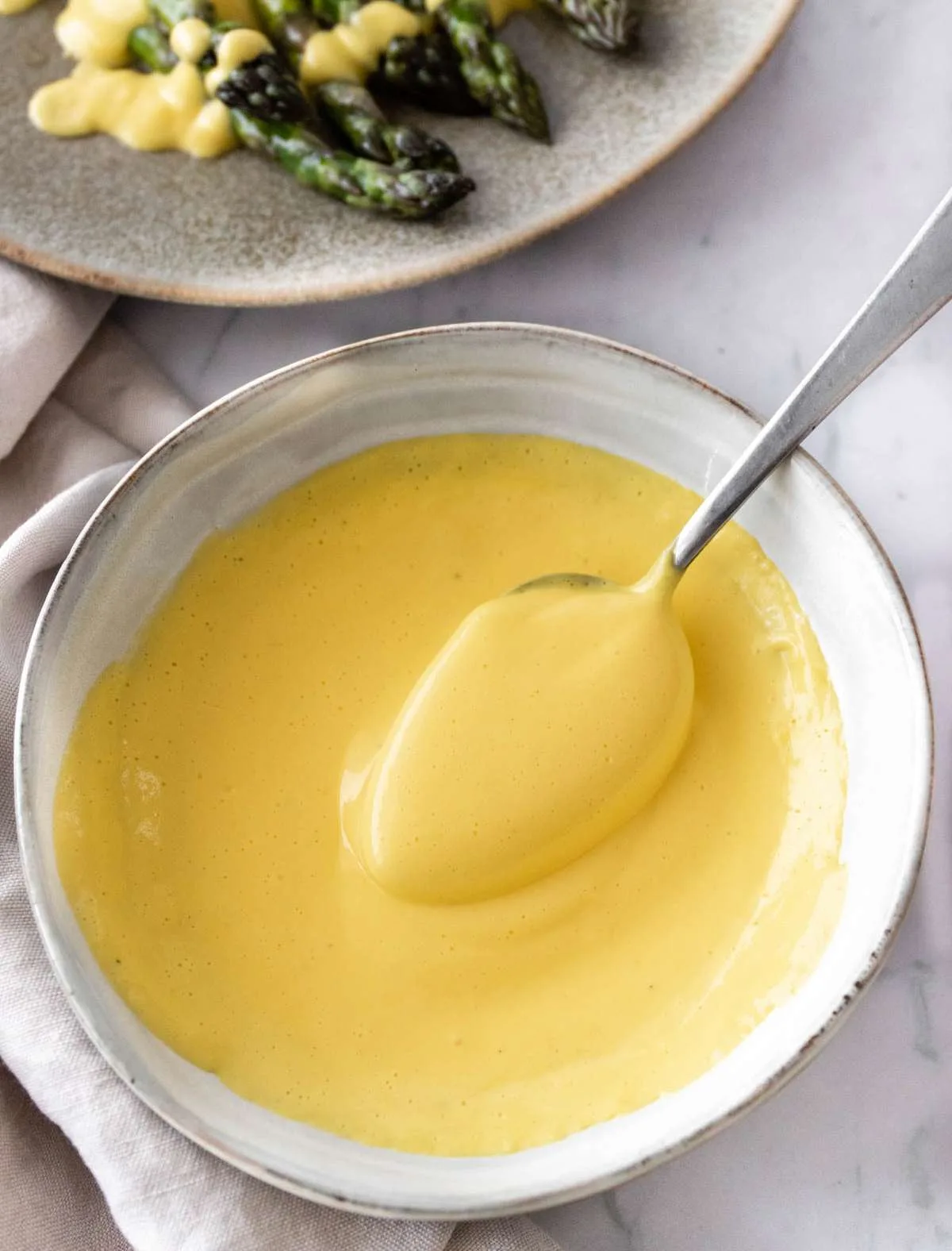 Hollandaise Sauce Recipe - Foodrinky